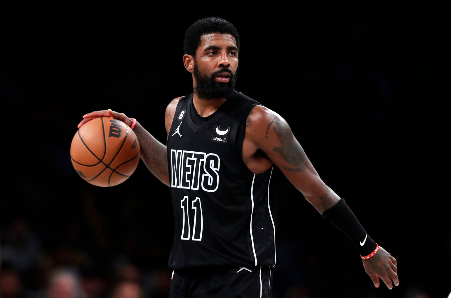 Kyrie Irving Moves Fan to Tears in China, How a Simple Autograph Shows ...