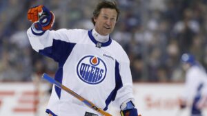 75+ Inspirational Quotes from Wayne Gretzky