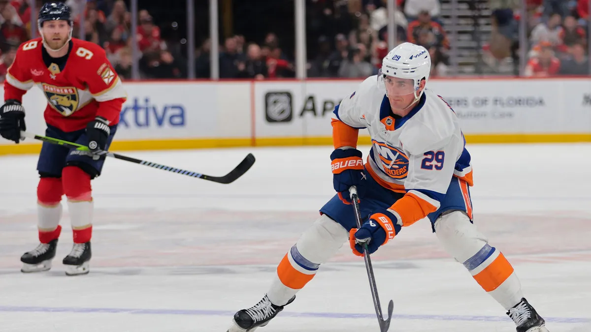 Colorado Avalanche Make Big Trade for Brock Nelson as Playoff Push ...